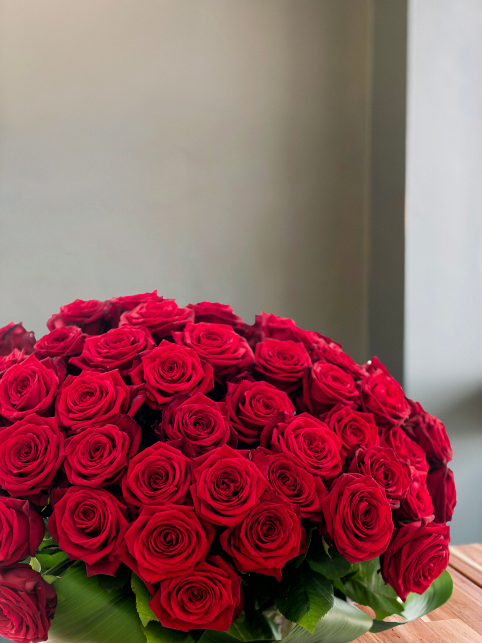 100 Premium Red Roses | Northville MI Florist – LUXURY FLORSIT